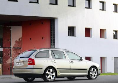 La Skoda Octavia compie 25 anni - Patentati