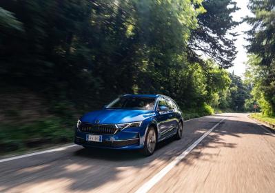 Foto Skoda Octavia Wagon ibrida prova - Patentati