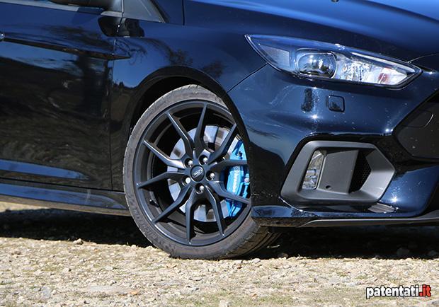 Foto Ford Focus RS 8 - Patentati