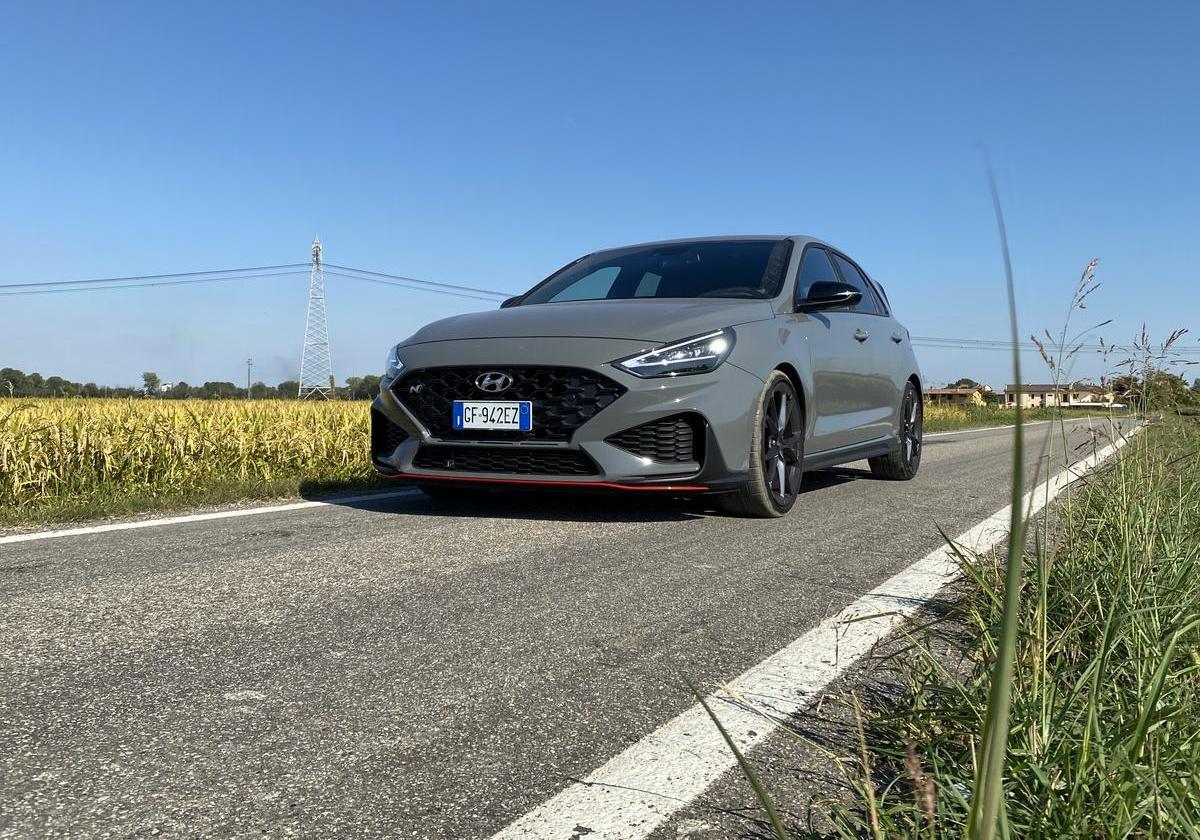 Foto Hyundai i30 N DCT Performance 2022 - Patentati
