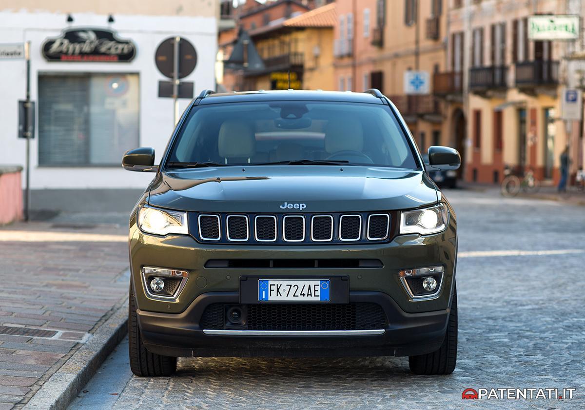 Foto Jeep Compass 2.0 Multijet AWD AT9 Limited anteriore - Patentati