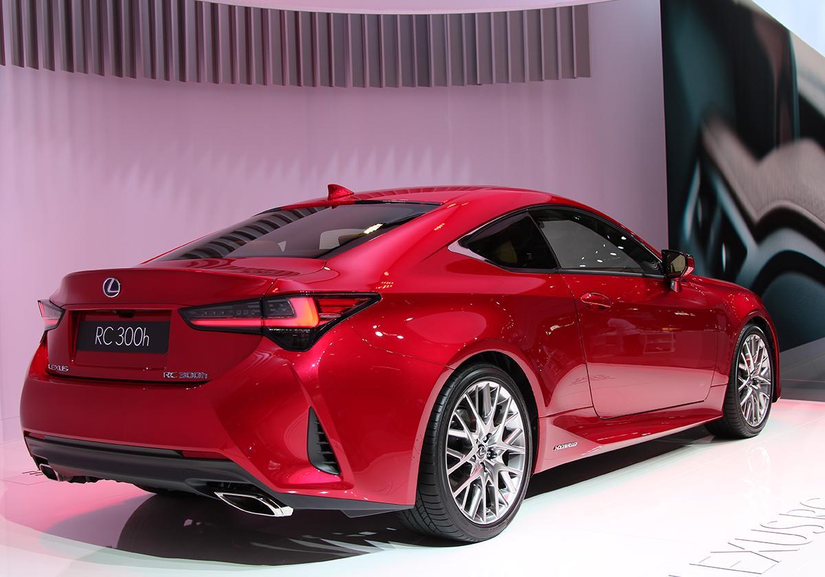 Foto Lexus coupé RC Hybrid immagine - Patentati