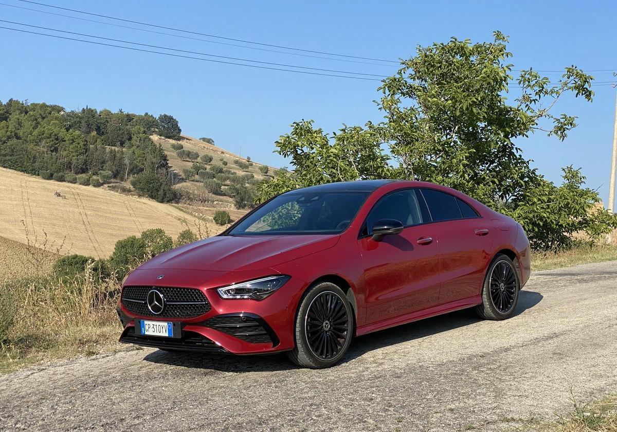 Foto Mercedes CLA 250 e AMG Line Premium Plus immagine - Patentati
