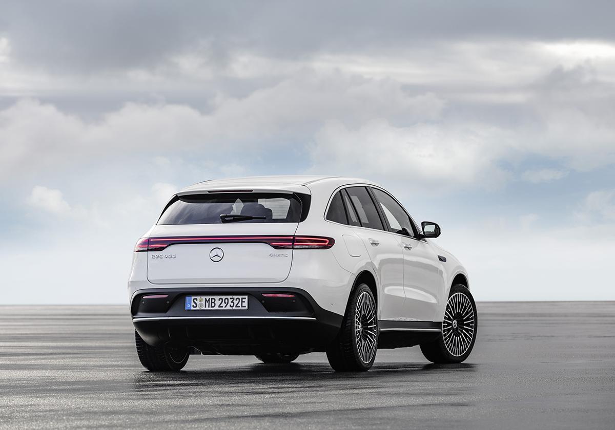 Foto Mercedes EQC, la Suv-coupé elettrica nel 2019 02 - Patentati