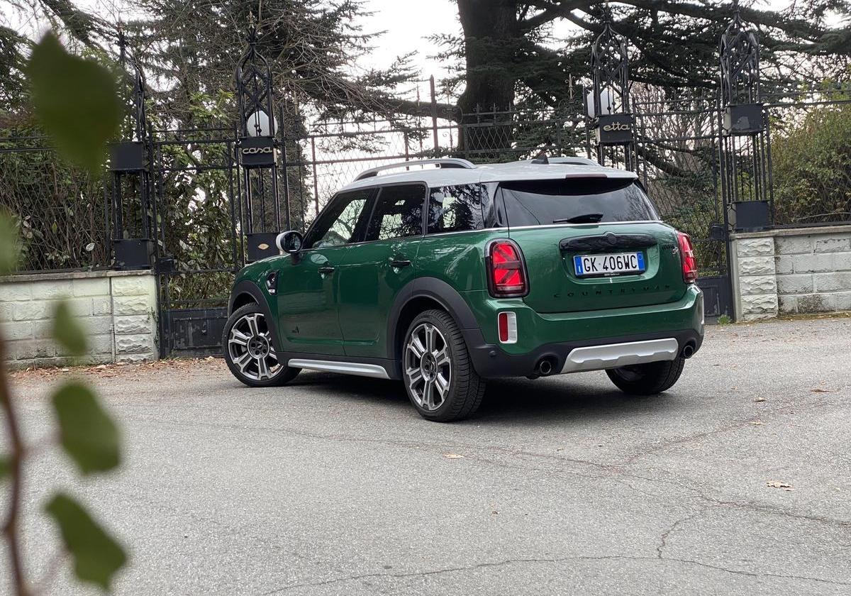 Foto Mini Countryman Cooper SD All4 Racing Green foto - Patentati