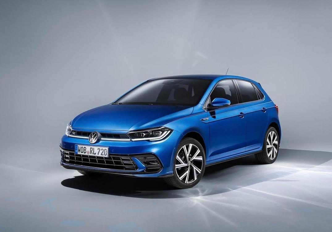 Foto Nuova Polo R-Line - Patentati