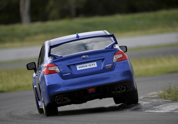 Foto Prova Subaru WRX STI posteriore - Patentati