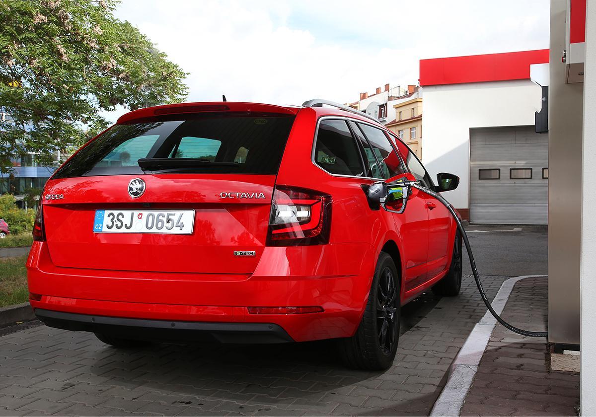 Foto Skoda Octavia G-TEC, la wagon a metano 01 - Patentati