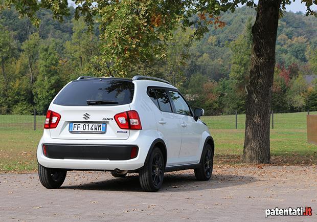 Suzuki Ignis 1.2 2WD Hybrid Top: prova, consumi, pregi e difetti della ...