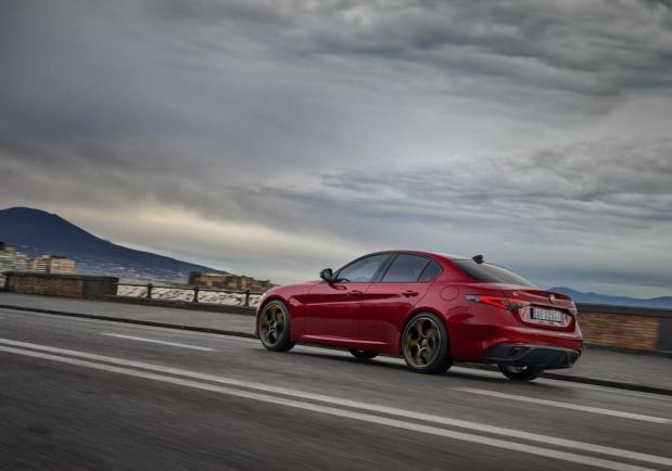 Foto Alfa Romeo Giulia Intensa - Patentati