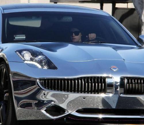 Foto Le auto dei vip Justin Bieber Fisker Karma - Patentati