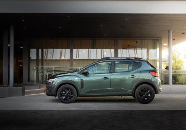 Foto auto meno costose dacia sandero stepway - Patentati