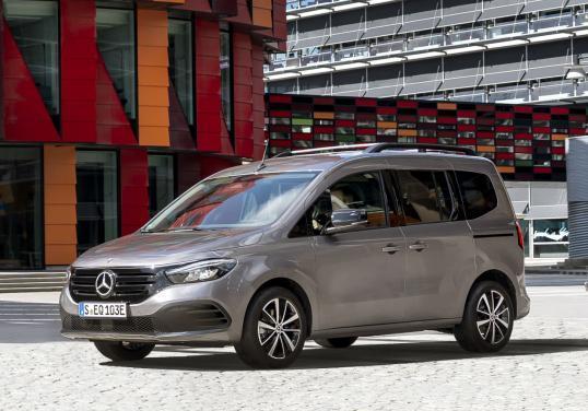 I modelli Mercedes-Benz guidabili dai neopatentati - Patentati
