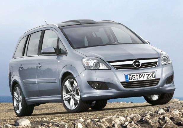 Auto monovolume 7 posti: prezzi e modelli a confronto - Patentati